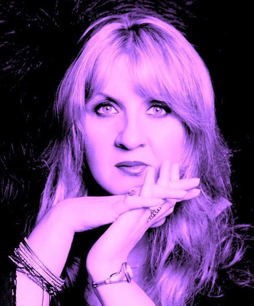 Deborah Bonham - 29 September 2022 - Backstage at the Green Hotel ...